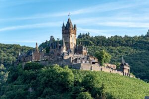 Oldest Castles in the World - The History of Ancient Castles
