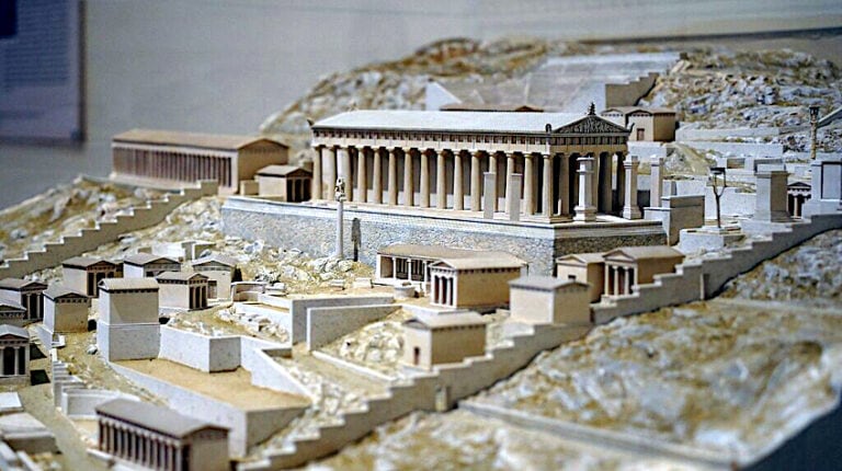 Greek God Apollo - The Most Elegant of the Olympian Gods